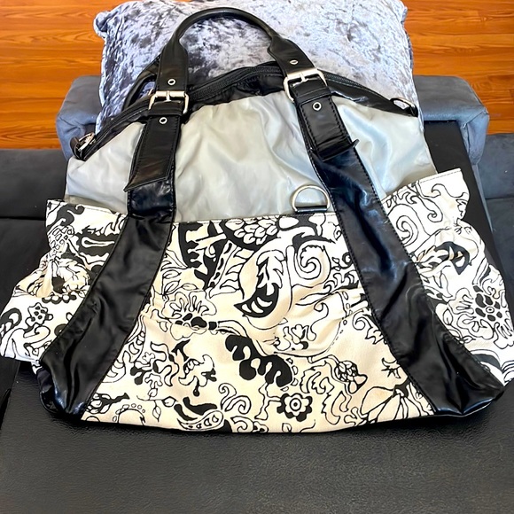 AmyKathryn | Bags | Amy Kathryn Gorgeous Tote Bag | Poshmark